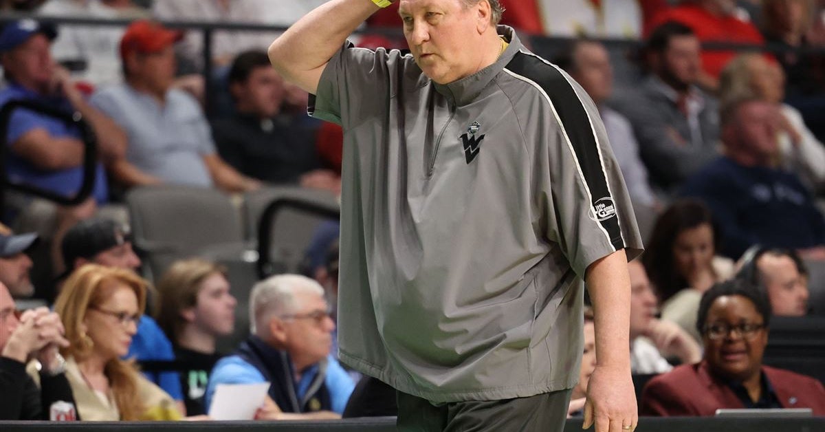 Bob Huggins releases statement about his comments