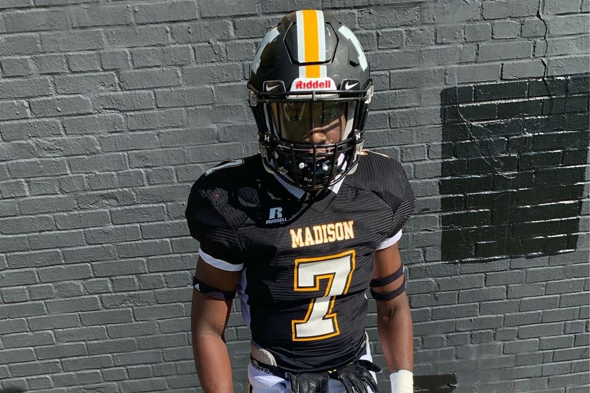 Brooklyn, NY LB Niquan Williams ready to join Minutemen at UMass