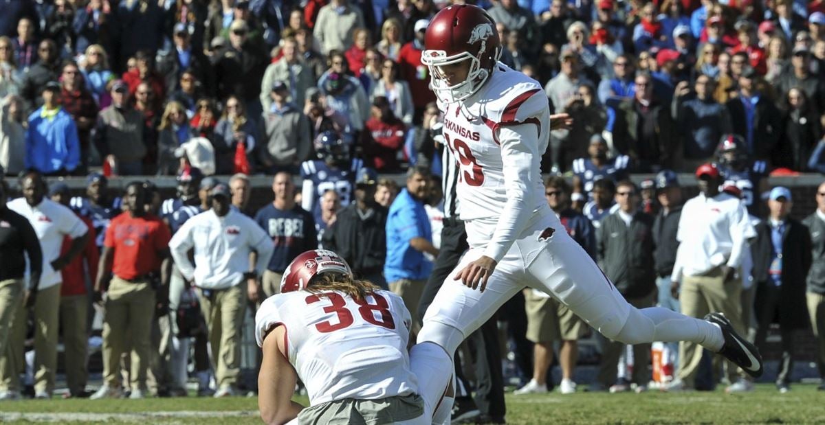 Breaking down the Razorback kicking game situation in 2018