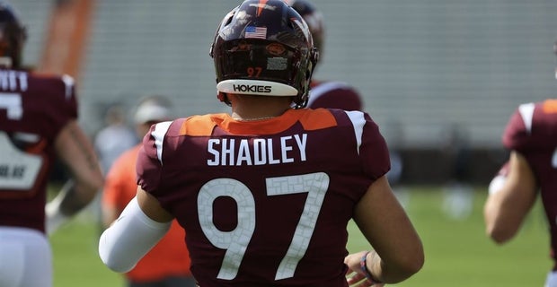 Oscar Shadley named one of the top long snappers in the country