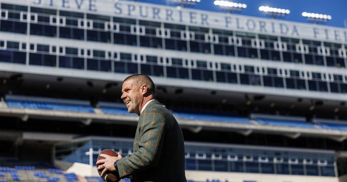 Florida Gators targeting Ben Elsner for front office role