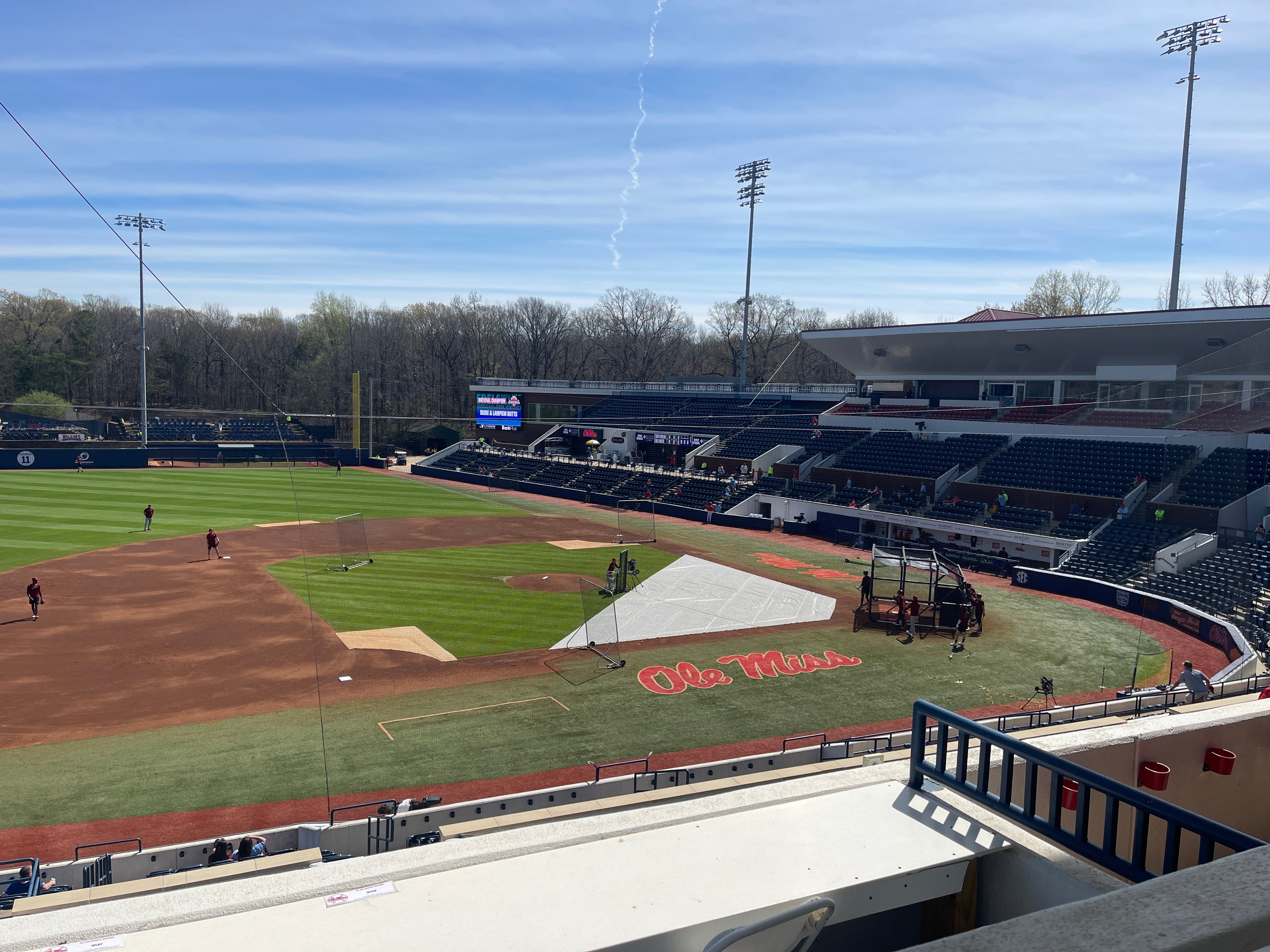 FINAL: Ole Miss 12 - Carolina 3