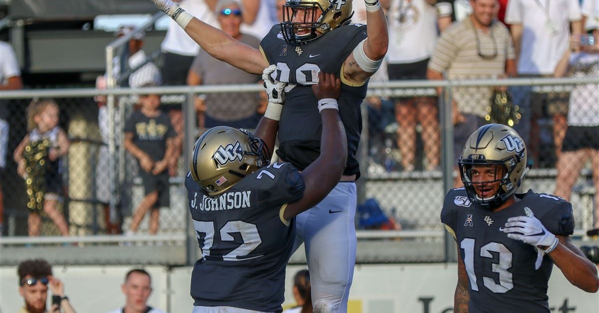 TE Hescock makes 'huge strides' in camp, future bright for RBs