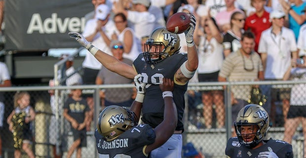 TE Hescock makes 'huge strides' in camp, future bright for RBs