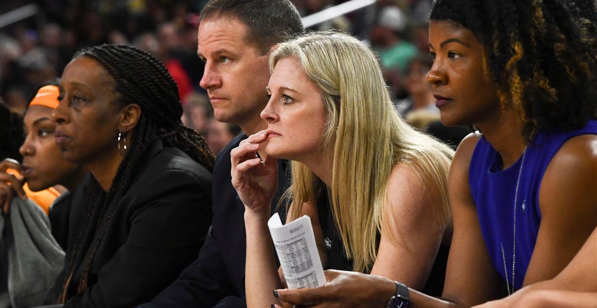 Covering The Court With Lady Vols Coach Kellie Harper