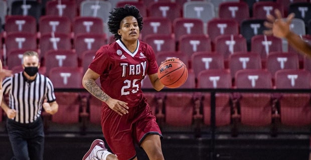 Timely text message opens door to Tennessee for Alexus Dye