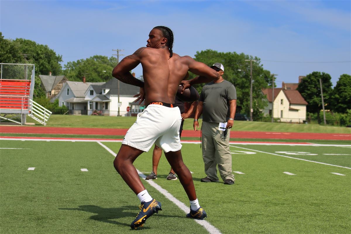 LOOK: Michigan QB Bryce Underwood shows off his arm during Quarterback ...