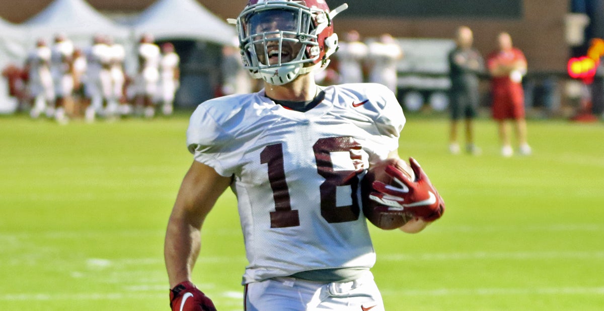 Alabama’s Slade Bolden Plays Role Of Heisman Winner