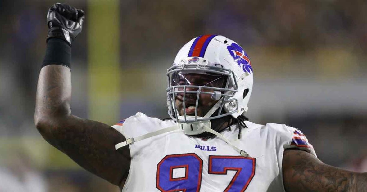 Jordan Phillips made an interesting uniform choice while trying to stay ...