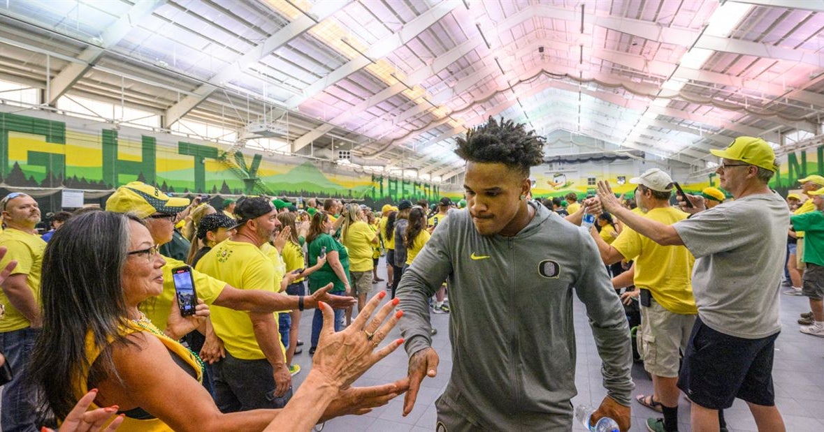 Dan Lanning explains Justin Flowe and Byron Cardwell absences against BYU