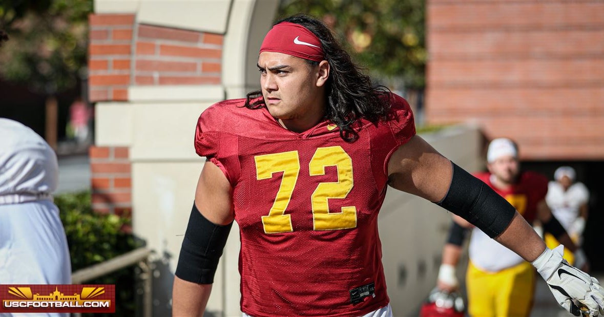 USC freshmen Elijah Paige, Tackett Curtis earn early spring praise