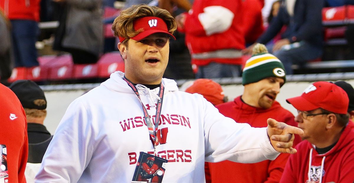 Notes: Joe Tippmann emerging at center?