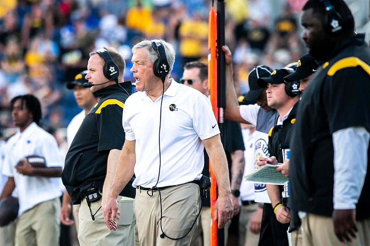 Iowa football: Hawkeyes LB coach Seth Wallace named as defendant in ...