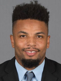 Corn Elder, Carolina, Cornerback