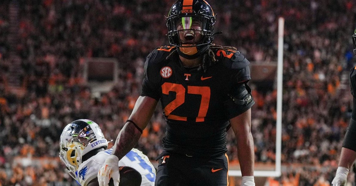 No. 7 Tennessee comes back, tops Kentucky