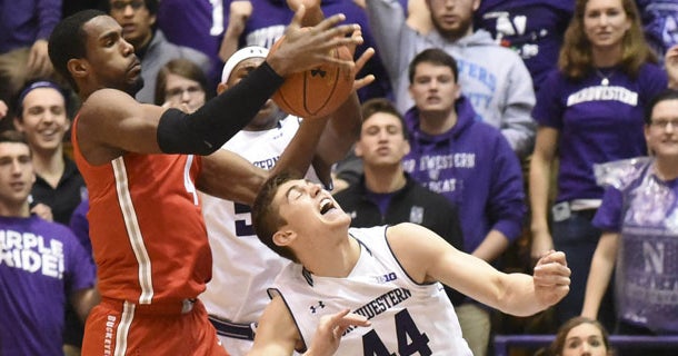 Former Ohio State center Daniel Giddens down to four