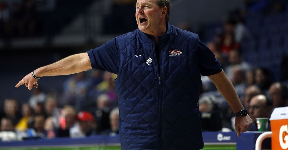 Kermit Davis addresses Kentucky loss, Daeshun Ruffin's indefinite leave ...