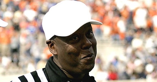 ACC Official Mixes Things Up With First Down Signal