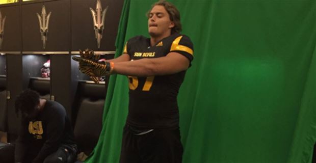 Brett Bell, Hutchinson C.C., Tight End