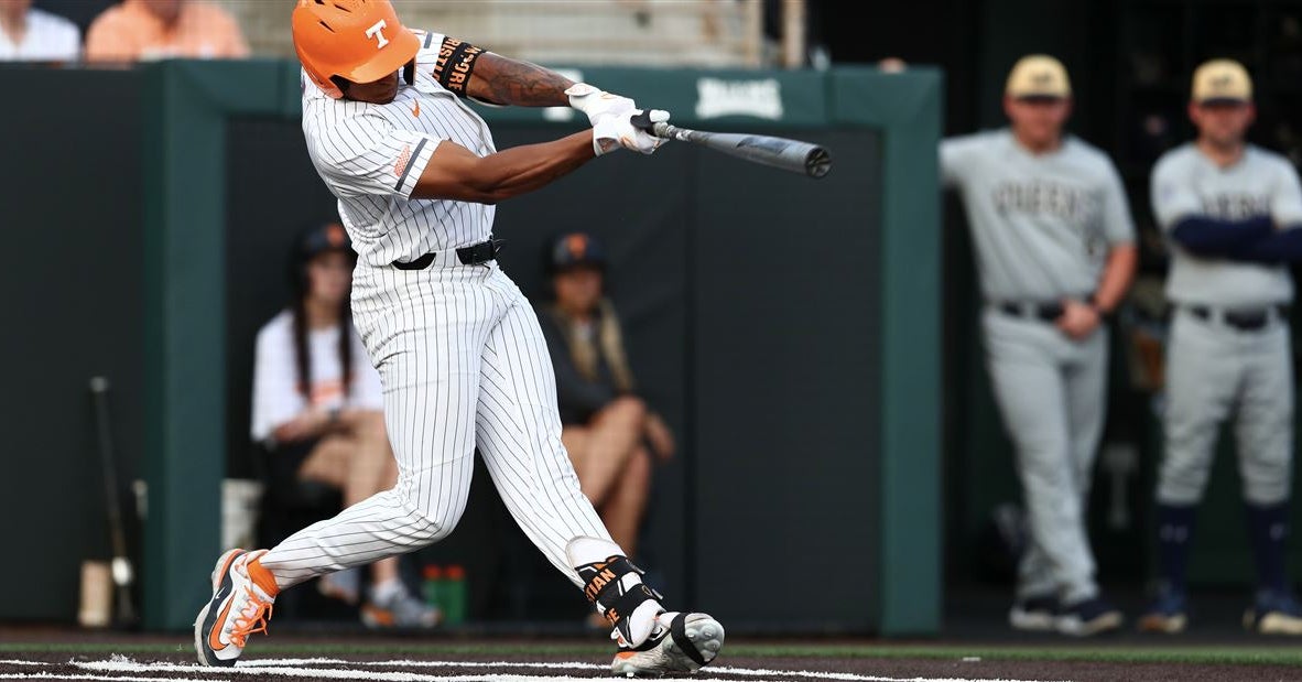 WATCH: Moore, Loy talk No. 1 Tennessee's win over Queens, trip to Vandy