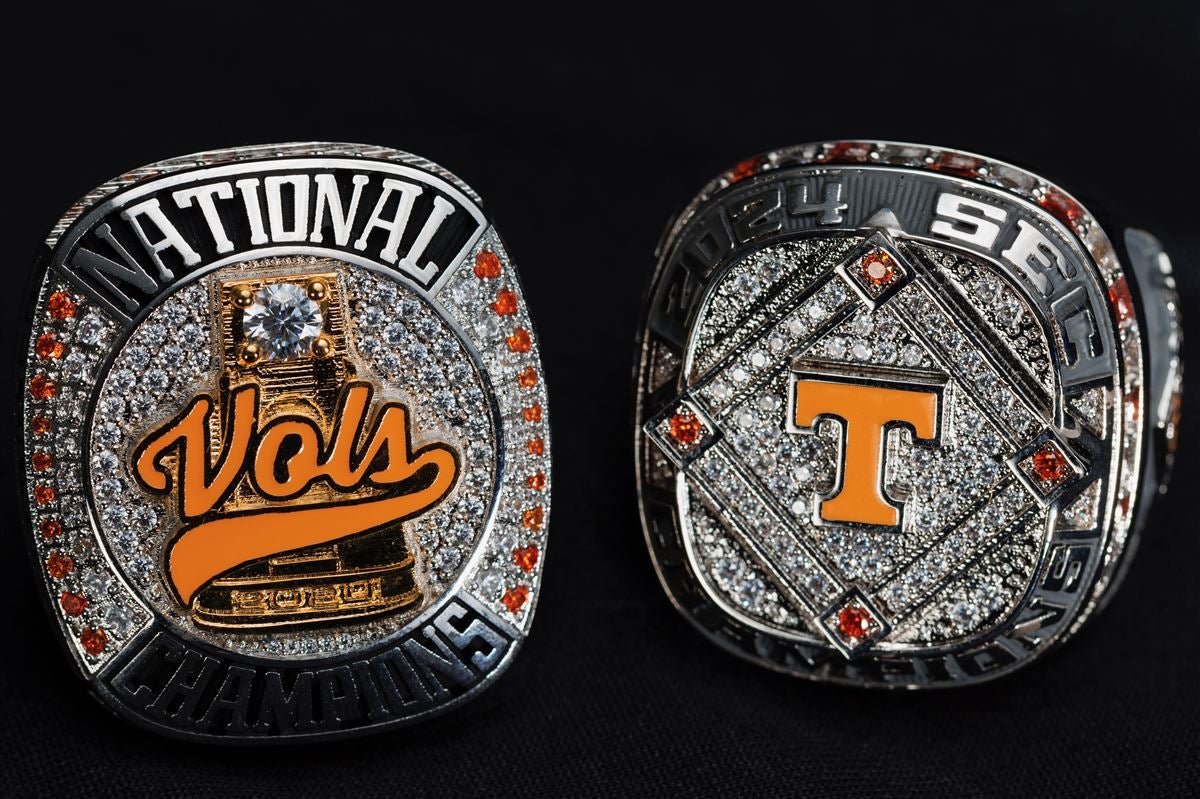 LOOK: Tennessee baseball receives national championship rings
