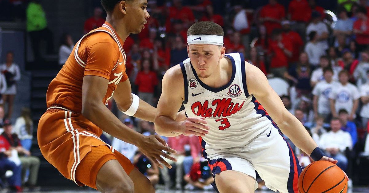 Sean Pedulla named a finalist for 2025 Howell Trophy