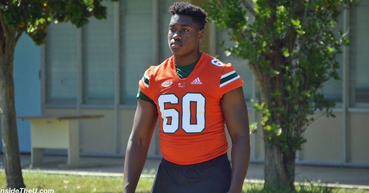 Freshman OL Nelson made statement during spring ball