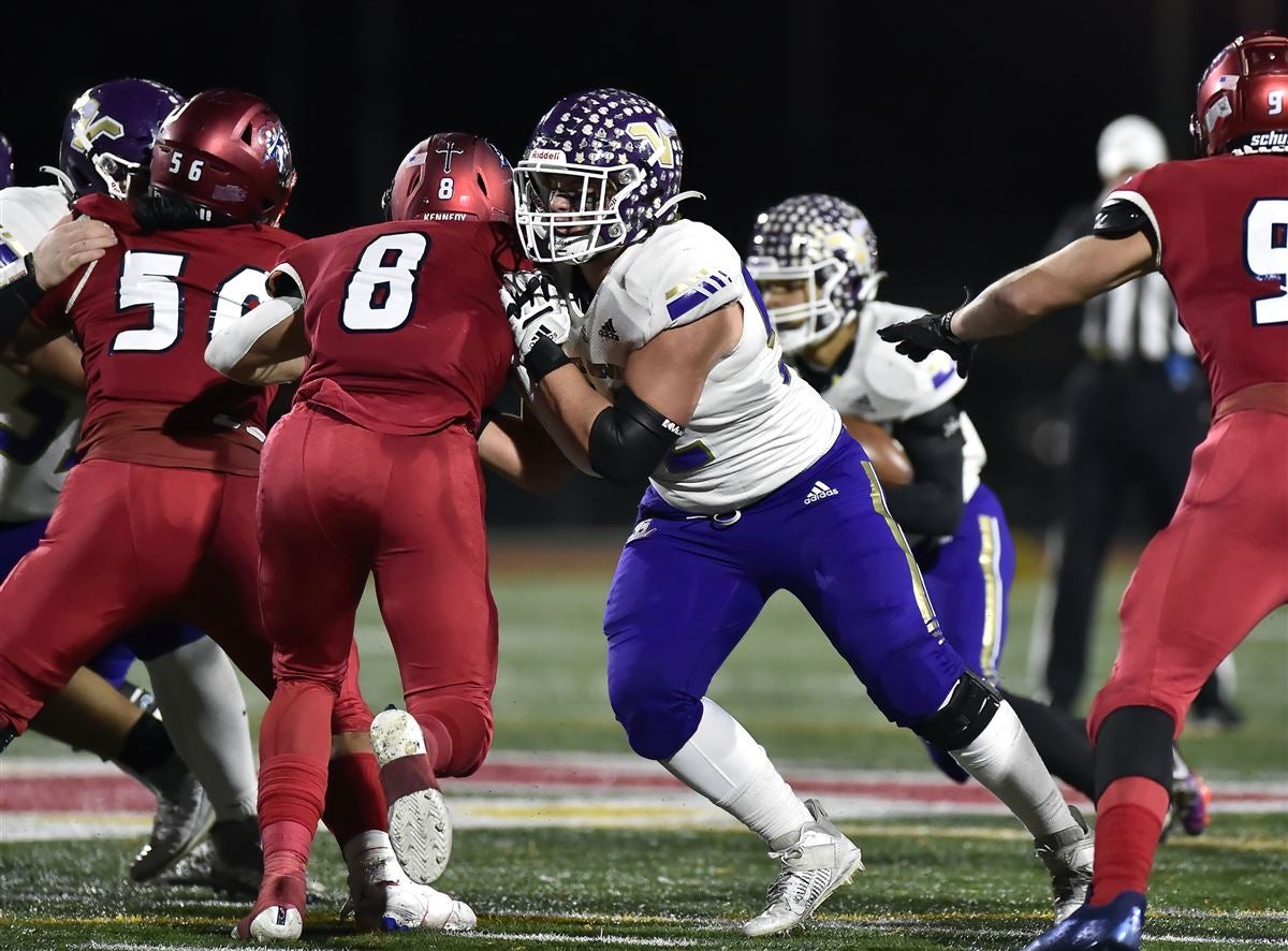 PHOTO GALLERY: Lake Stevens Defeats Kennedy Catholic, Win 4A State ...