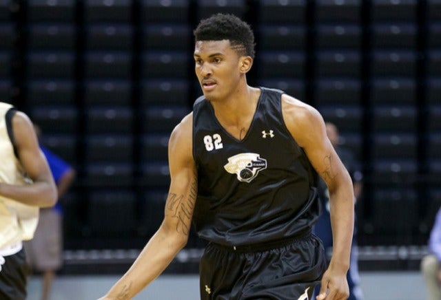 Four-star center Malik Williams releases top 8