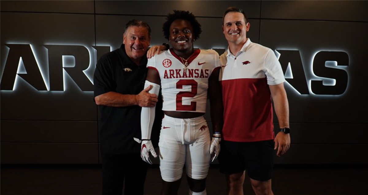 Jordan Crook commits to Arkansas