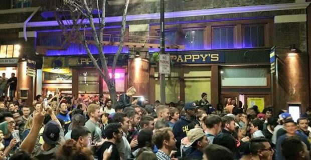 Best Pac-12 Game-Day Bars/Eats/Experience