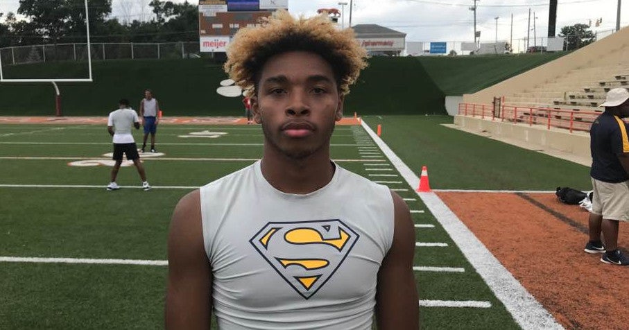 Kentucky is the first to offer athletic 2020 WR Jordan Howard