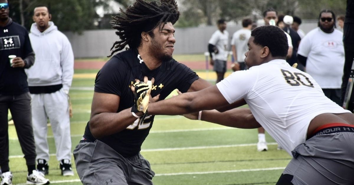 Coveted DL JaReylan McCoy stops short of unofficially visiting Ole Miss ...