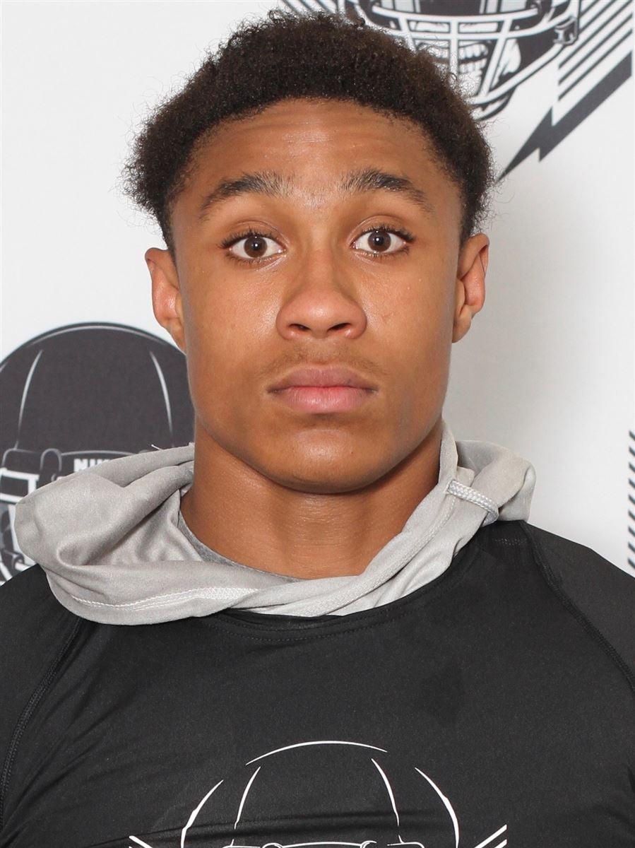 Javin Wright Profile Photos