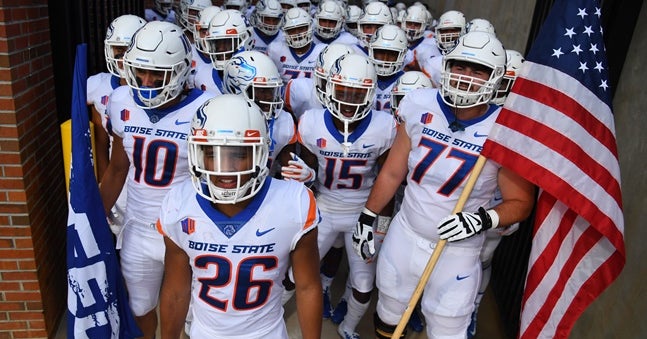 Looking for this year’s UCF? The OG Boise State is your team
