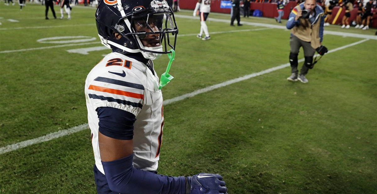 Commanders' Hail Mary stuns Bears in final seconds