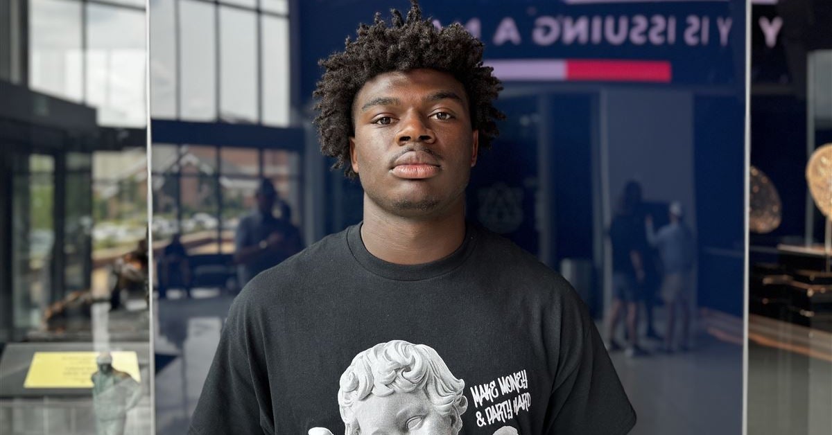 Auburn gives Top247 LB TJ White 'a lot to think about' on OV