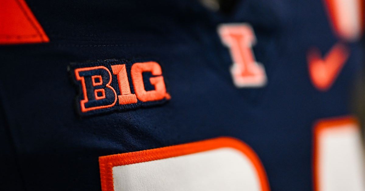 Illini football hosting 2024 transfer for official visit on eve of dead ...