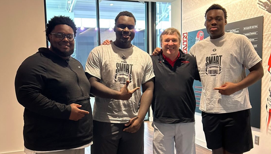 Georgia lands massive defensive tackle commitment Georgia lands massive defensive tackle commitment