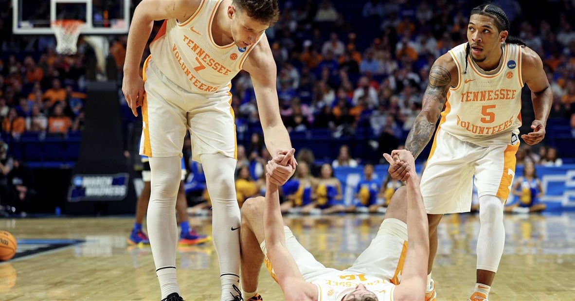 Tennessee basketball ties program record for best finish in polls