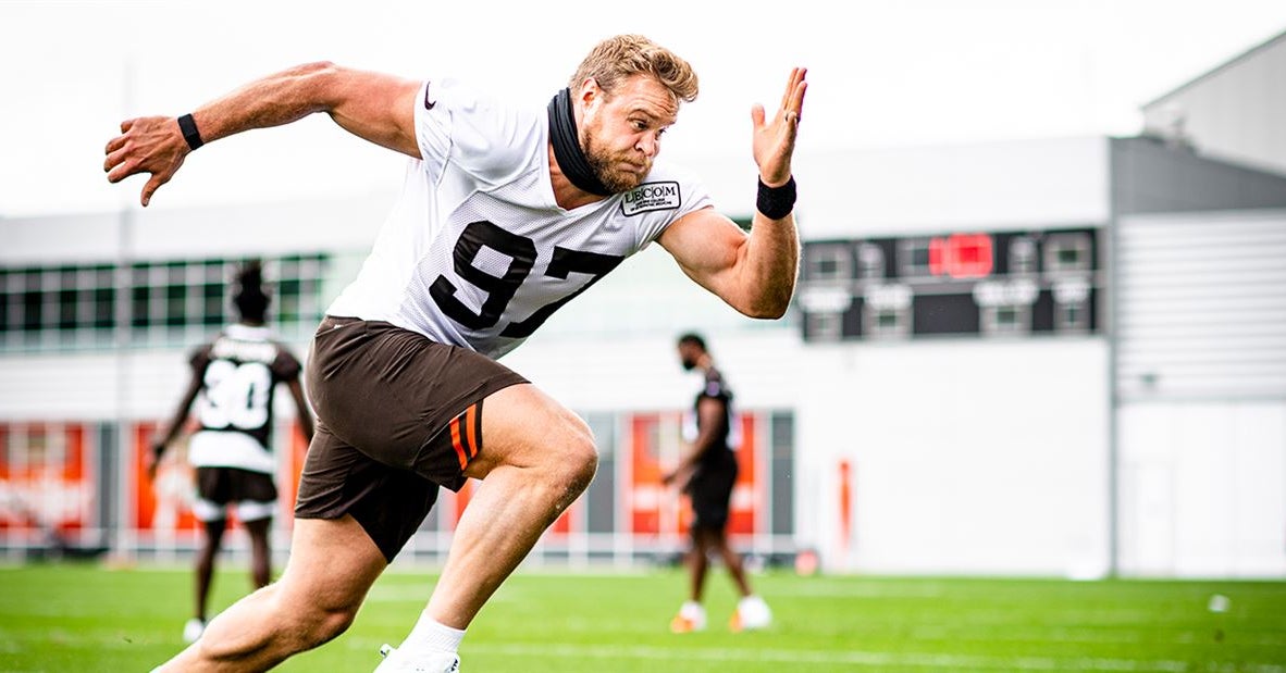 Browns Place Tender on Stephen Carlson, Porter Gustin, While Reports ...