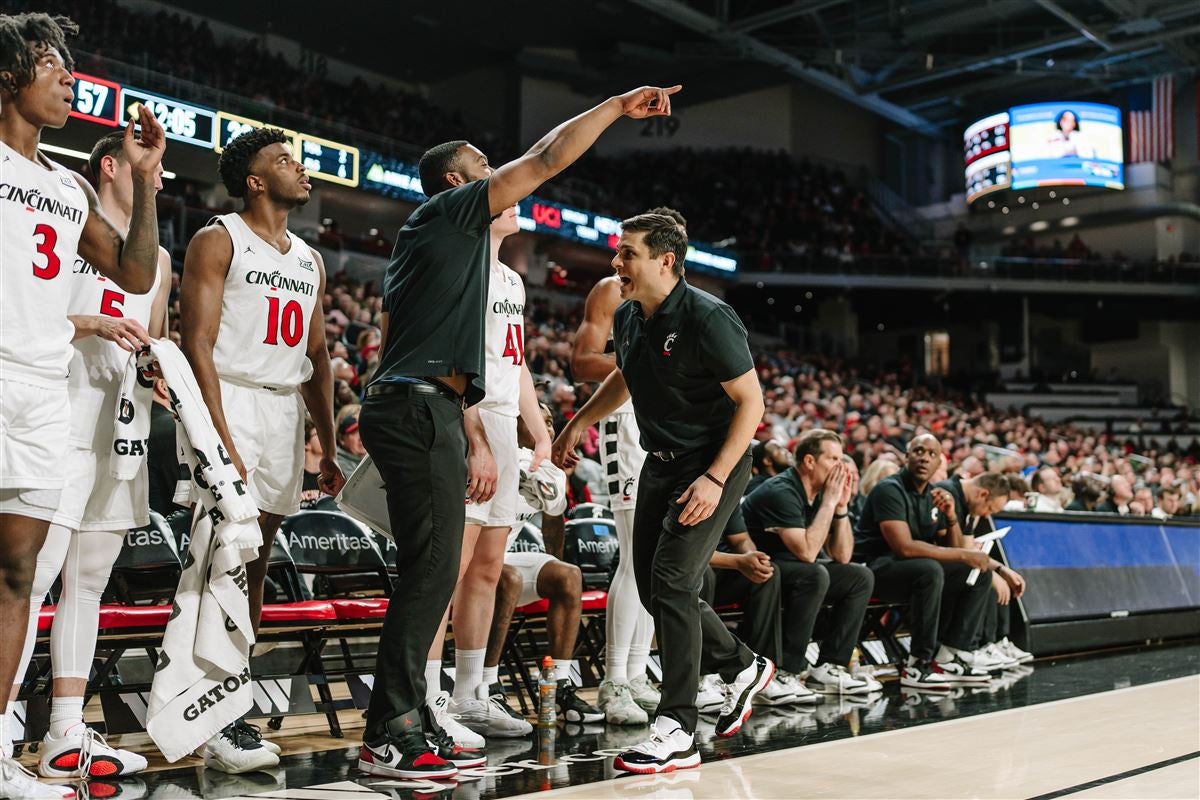 Cincinnati wraps up non-conference slate with 84-49 win