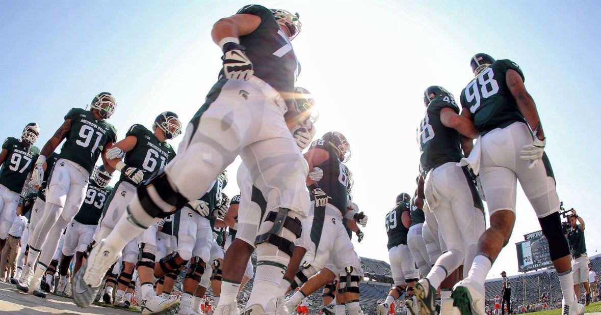 Spartans make plans to help out in Houston during bye week