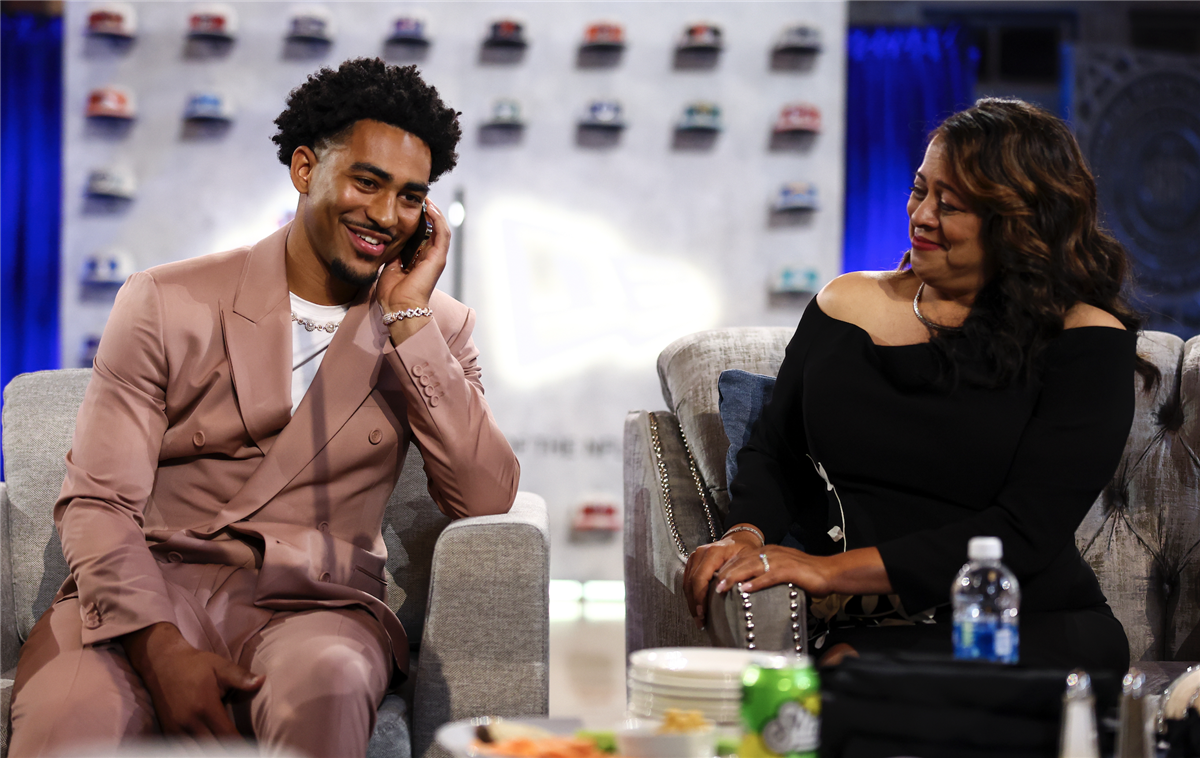 Bryce Young, Bijan Robinson, Jalen Carter share first big purchase ideas during 2023 NFL Draft