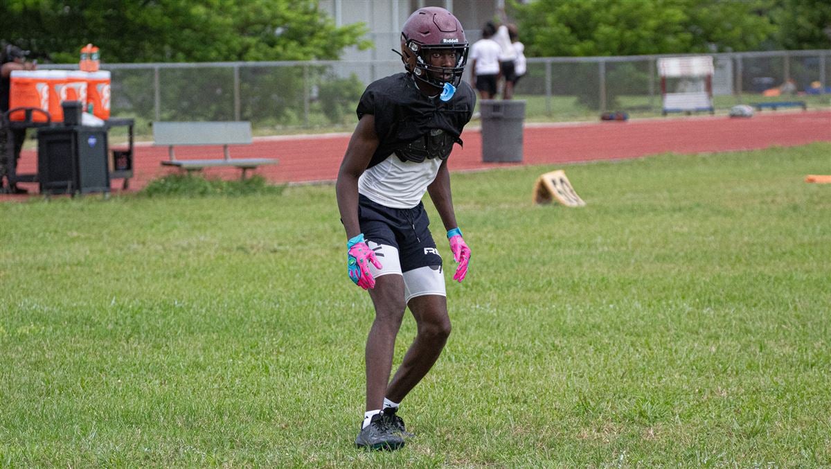 4-star DB Jamari Howard plans to take an official visit to Florida