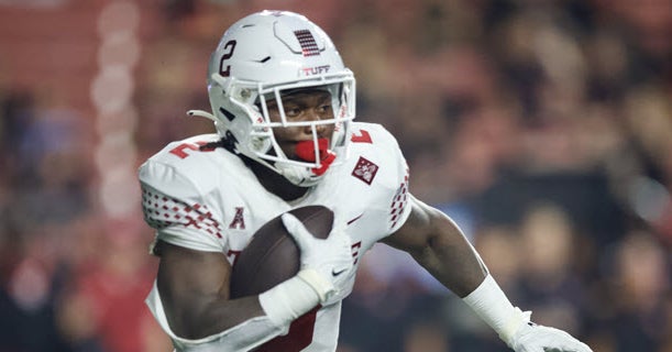 Big 10 referee explains why pass interference call was waved off