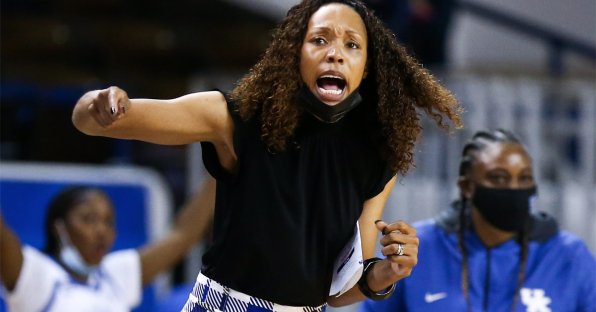 Kyra Elzy, Rhyne Howard named National Coach, Player of the Week