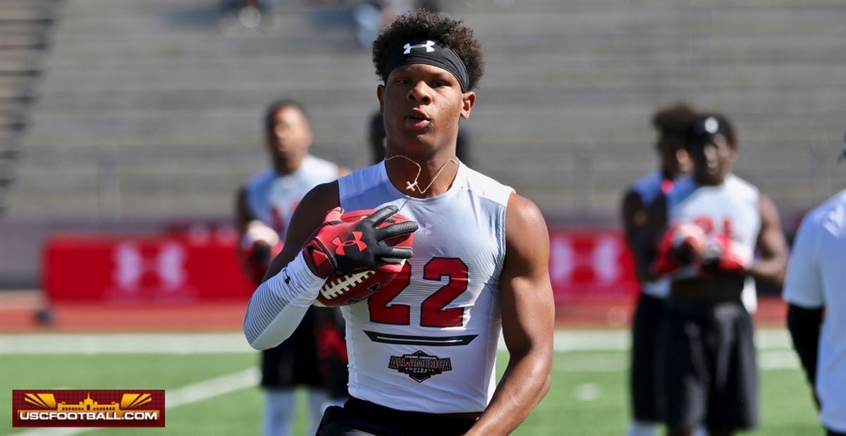 Cameron Davis Profile Photos