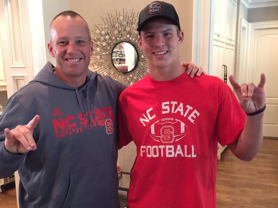 SIGNED: TE Adam Boselli