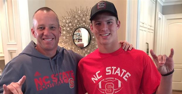 SIGNED: TE Adam Boselli